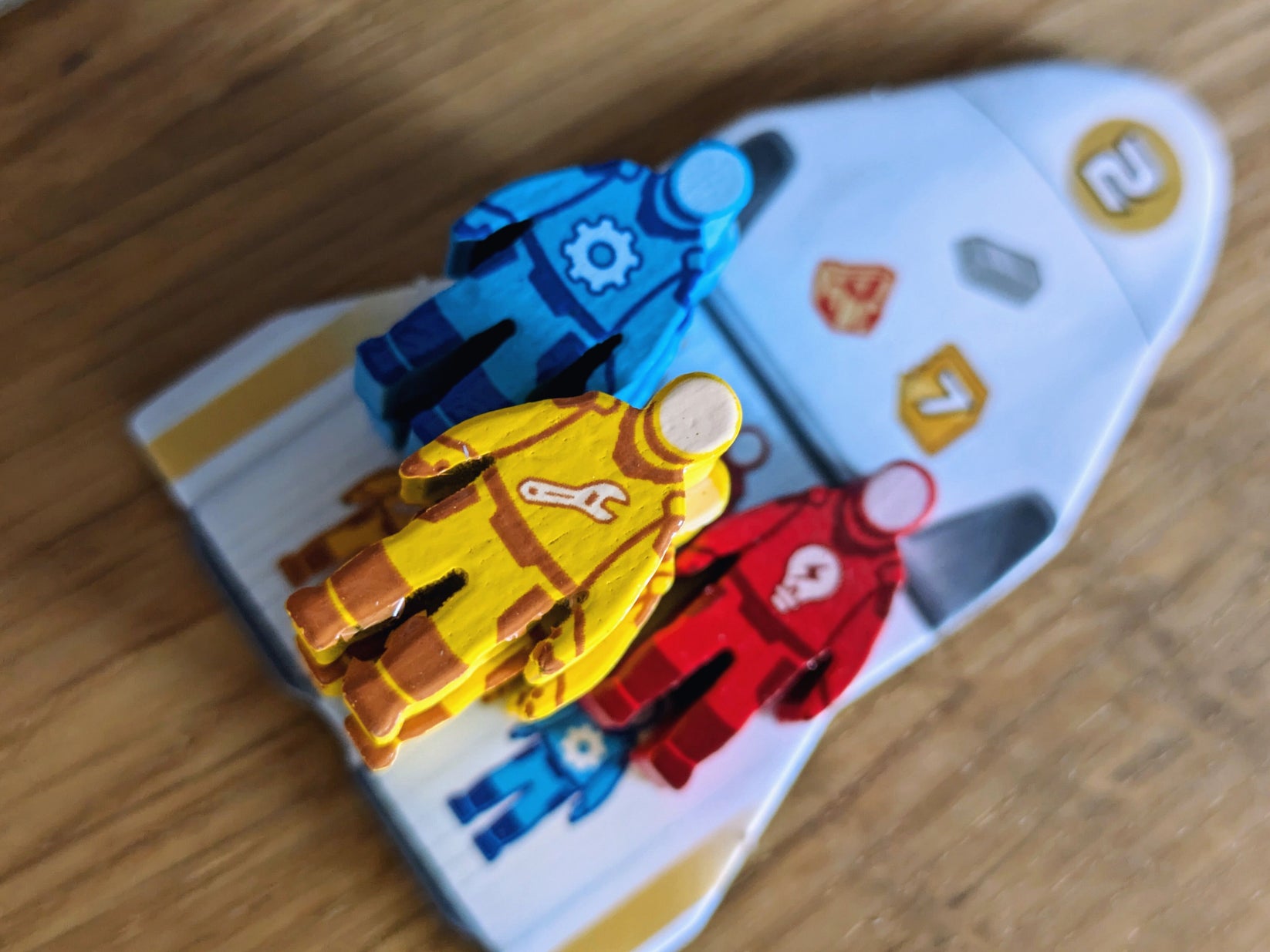 Shackleton Base: A Journey to the Moon – Pandasaurus Games